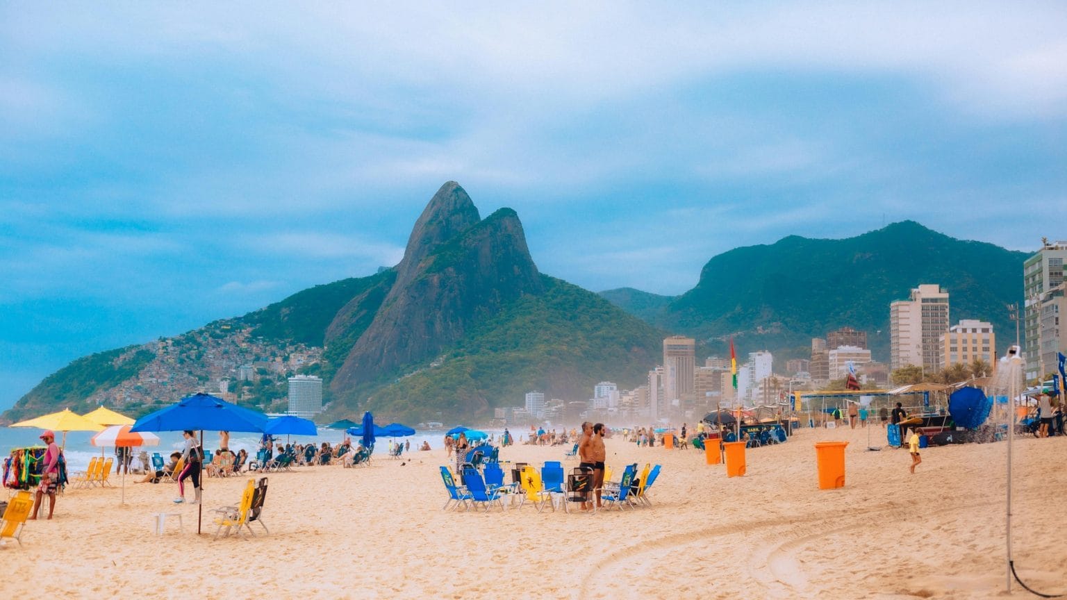 Ipanema Beach in Rio de Janeiro: 5 must-see attractions